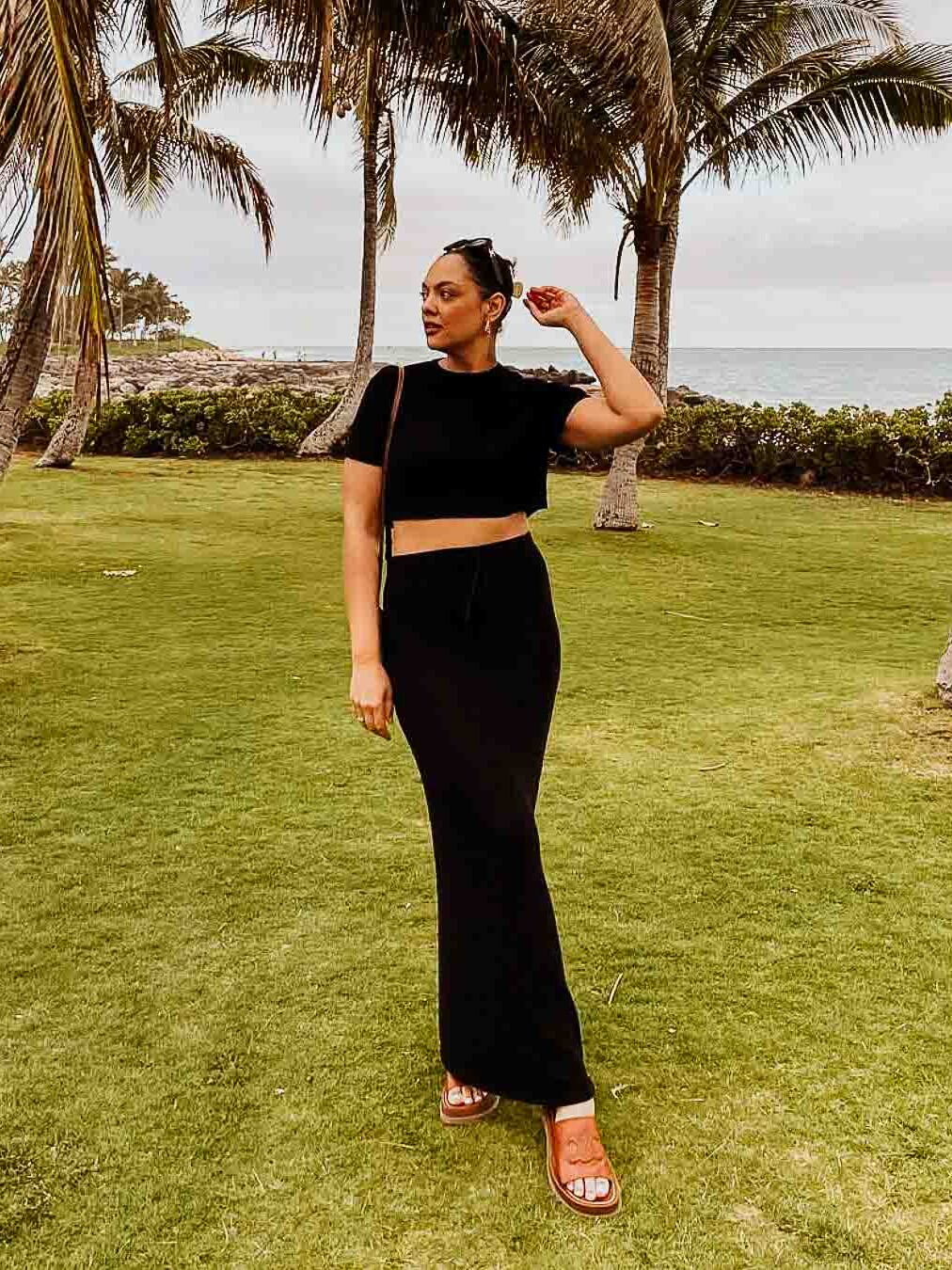 How To Dress For Hawaii? - 20+ Chic & Trendy Hawaiian Outfits For Women ...